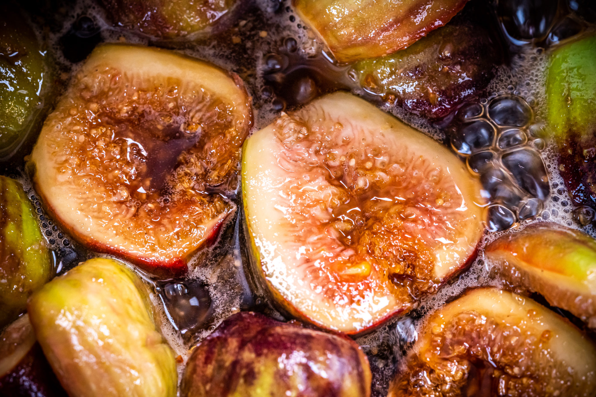 Caramelized Fig Ice Cream with Mascarpone and Honey Pistachios – Sushi Day