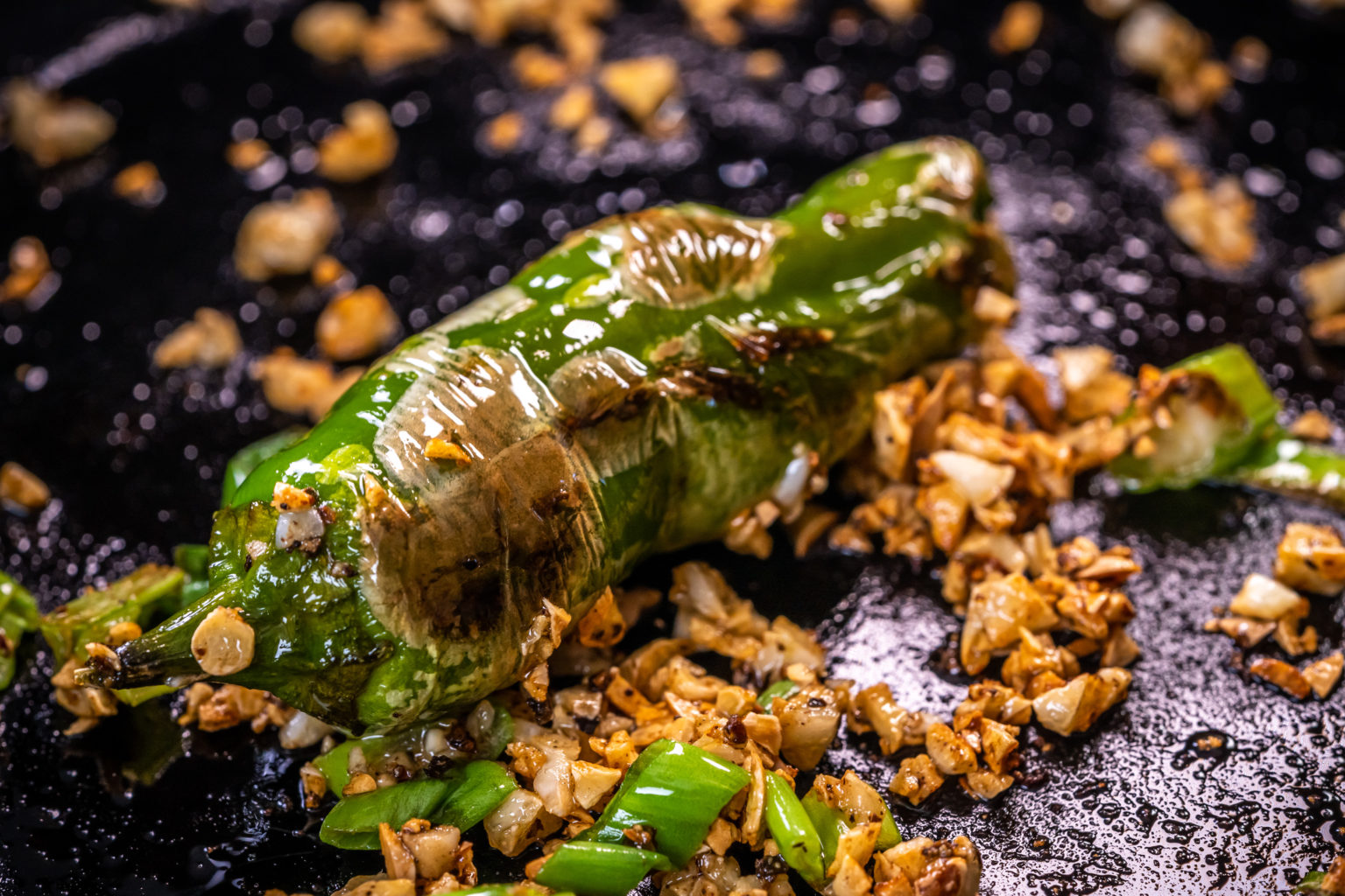 Garlicky Salt n’ Pepper Shishito Peppers – Sushi Day